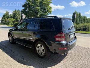 Melns Mercedes-Benz gl-500 2007 Jelgava, ar dzinēja tilpumu 4.70 L un nobraukumu 398 tūkst. km par 5900 €, foto 6 vietnē AUTOMOTO.COM.LV