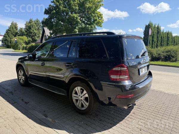 Melns Mercedes-Benz gl-500 2007 Jelgava, ar dzinēja tilpumu 4.70 L un nobraukumu 398 tūkst. km par 5900 €, foto 5 vietnē AUTOMOTO.COM.LV