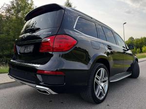Black Mercedes-Benz gl-500 2015 in Vilnius, with an engine capacity of 4.66 L and mileage of 182 thousand km for 21999 €, photo 5 on AUTOMOTO.COM.LV