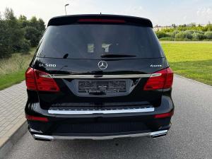 Black Mercedes-Benz gl-500 2015 in Vilnius, with an engine capacity of 4.66 L and mileage of 182 thousand km for 21999 €, photo 7 on AUTOMOTO.COM.LV