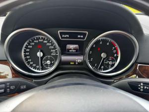 Black Mercedes-Benz gl-500 2015 in Vilnius, with an engine capacity of 4.66 L and mileage of 182 thousand km for 21999 €, photo 36 on AUTOMOTO.COM.LV