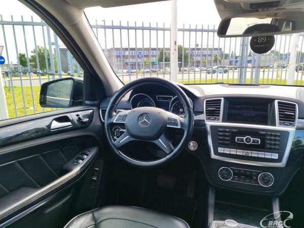 Mercedes-Benz gl-500 2013 Klaipėda, ar dzinēja tilpumu 4.66 L un nobraukumu 354 tūkst. km par 11900 €, foto 3 vietnē AUTOMOTO.COM.LV