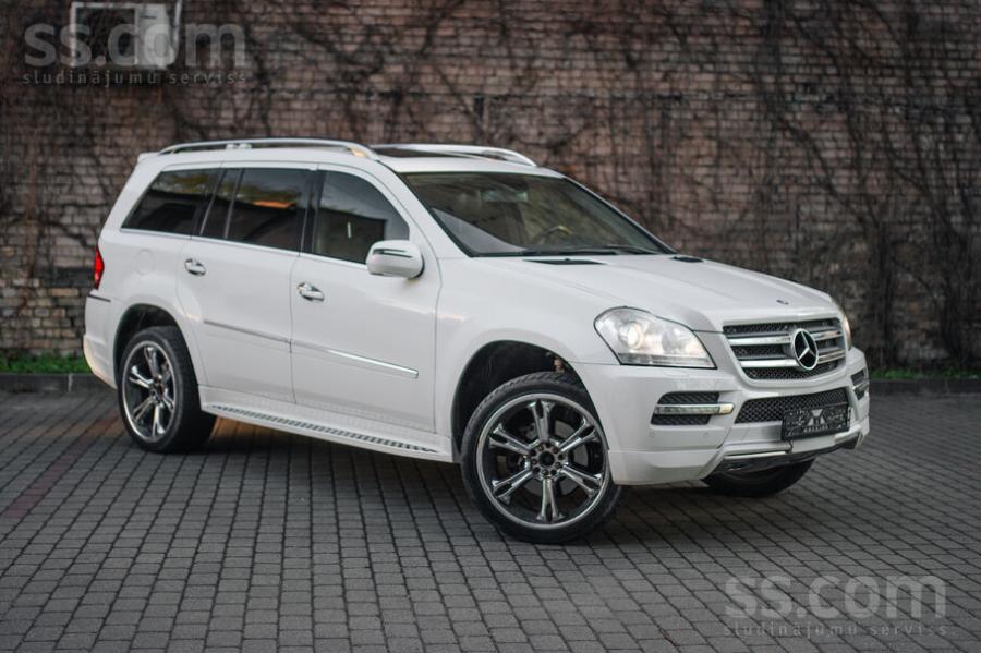 Белый Мерседес ГЛ 500 2010 в Рига, объемом двигателя 5.50 л и пробегом 162 тыс. км за 12777 €, фото 14 на AUTOMOTO.COM.LV