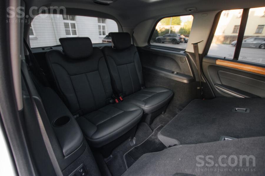 Белый Мерседес ГЛ 500 2010 в Рига, объемом двигателя 5.50 л и пробегом 162 тыс. км за 12777 €, фото 33 на AUTOMOTO.COM.LV