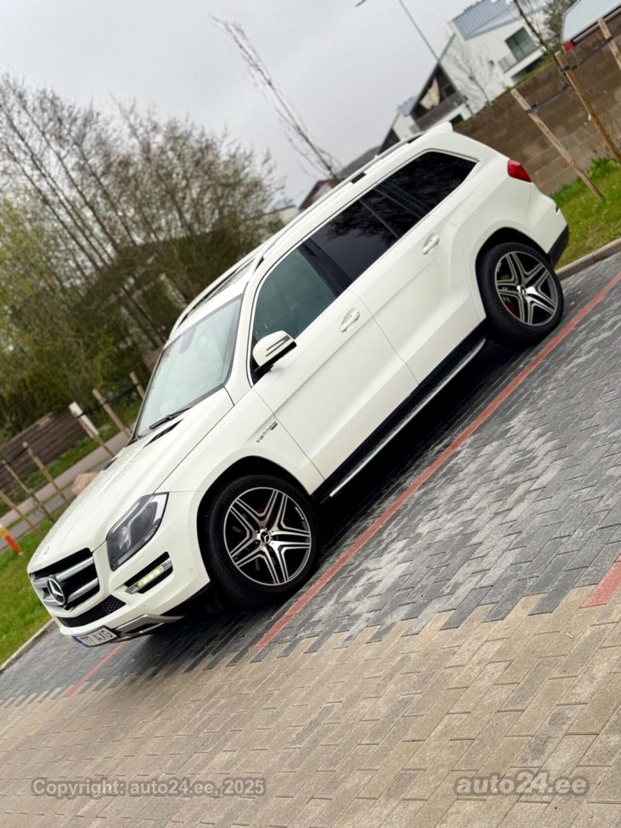 White Mercedes-Benz gl-500 2013 in Tallinn, with an engine capacity of 4.70 L and mileage of 274 thousand km for 25500 €, photo 5 on AUTOMOTO.COM.LV