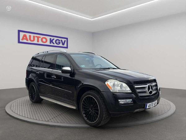 Black Mercedes-Benz gl-550 2010 in Kaunas, with an engine capacity of 5.50 L and mileage of 311 thousand km for 7499 €, photo 7 on AUTOMOTO.COM.LV