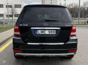 Melns Mercedes-Benz gl-550 2011 Viļņa, ar dzinēja tilpumu 5.50 L un nobraukumu 299 tūkst. km par 9999 €, foto 4 vietnē AUTOMOTO.COM.LV