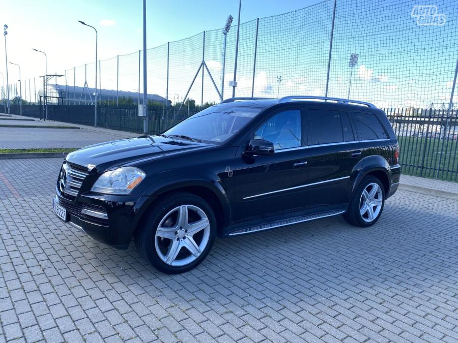 Melns Mercedes-Benz gl-550 2011 Jonava, ar dzinēja tilpumu 5.50 L un nobraukumu 386 tūkst. km par 8500 €, foto 4 vietnē AUTOMOTO.COM.LV
