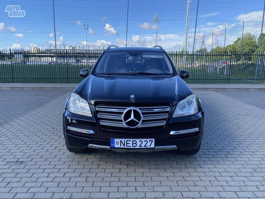 Melns Mercedes-Benz gl-550 2011 Jonava, ar dzinēja tilpumu 5.50 L un nobraukumu 386 tūkst. km par 8500 €, foto 5 vietnē AUTOMOTO.COM.LV