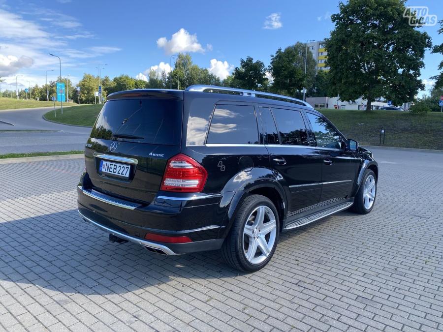 Melns Mercedes-Benz gl-550 2011 Jonava, ar dzinēja tilpumu 5.50 L un nobraukumu 386 tūkst. km par 8500 €, foto 8 vietnē AUTOMOTO.COM.LV