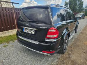 Black Mercedes-Benz gl-550 2011 in Panevezys, with an engine capacity of 5.46 L and mileage of 164 thousand km for 12900 €, photo 5 on AUTOMOTO.COM.LV