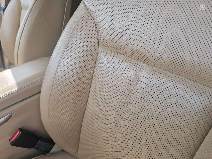 Black Mercedes-Benz gl-550 2011 in Panevezys, with an engine capacity of 5.46 L and mileage of 164 thousand km for 12900 €, photo 18 on AUTOMOTO.COM.LV