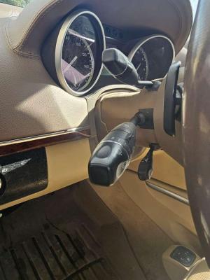 Black Mercedes-Benz gl-550 2011 in Panevezys, with an engine capacity of 5.46 L and mileage of 164 thousand km for 12900 €, photo 22 on AUTOMOTO.COM.LV