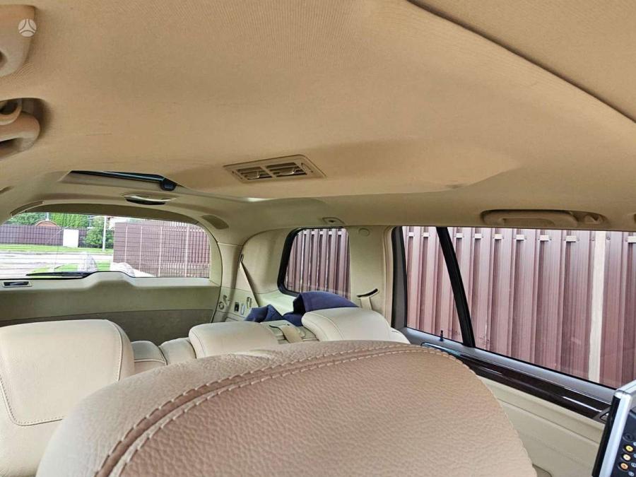 Black Mercedes-Benz gl-550 2011 in Panevezys, with an engine capacity of 5.46 L and mileage of 164 thousand km for 12900 €, photo 24 on AUTOMOTO.COM.LV