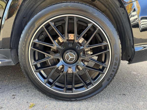 Black Mercedes-Benz gl-550 2013 in Vilnius, with an engine capacity of 4.66 L and mileage of 186 thousand km for 27000 €, photo 11 on AUTOMOTO.COM.LV