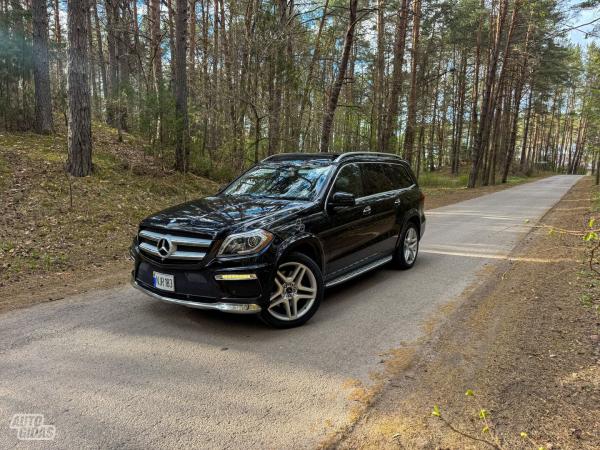 Melns Mercedes-Benz gl-550 2013 Kauņa, ar dzinēja tilpumu 4.70 L un nobraukumu 221 tūkst. km par 19500 €, foto 1 vietnē AUTOMOTO.COM.LV