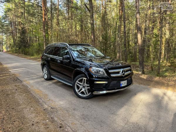 Melns Mercedes-Benz gl-550 2013 Kauņa, ar dzinēja tilpumu 4.70 L un nobraukumu 221 tūkst. km par 19500 €, foto 3 vietnē AUTOMOTO.COM.LV