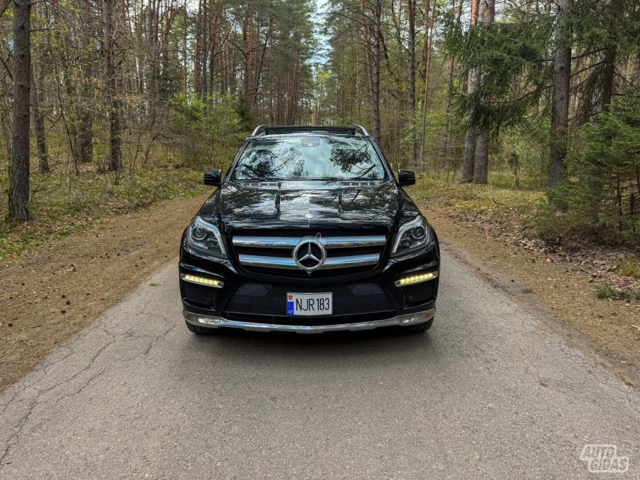 Melns Mercedes-Benz gl-550 2013 Kauņa, ar dzinēja tilpumu 4.70 L un nobraukumu 221 tūkst. km par 19500 €, foto 7 vietnē AUTOMOTO.COM.LV