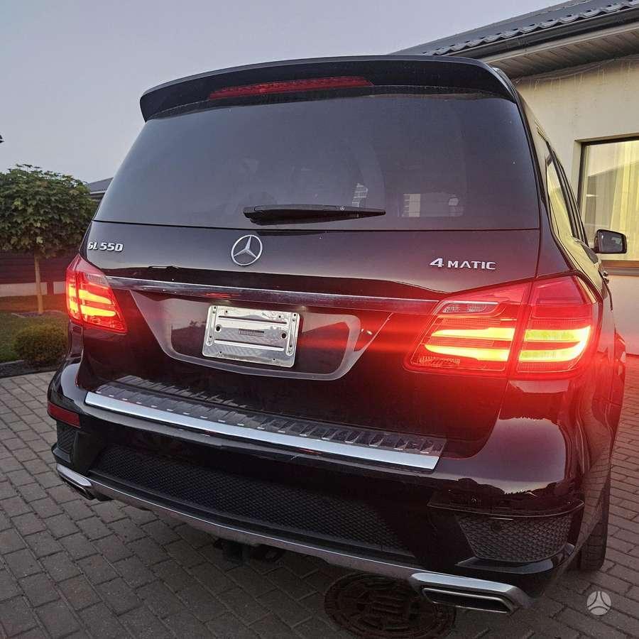 Melns Mercedes-Benz gl-550 2013 Kauņa, ar dzinēja tilpumu 4.70 L un nobraukumu 269 tūkst. km par 12000 €, foto 4 vietnē AUTOMOTO.COM.LV