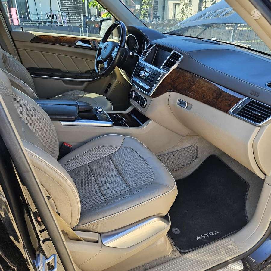 Melns Mercedes-Benz gl-550 2013 Kauņa, ar dzinēja tilpumu 4.70 L un nobraukumu 269 tūkst. km par 12000 €, foto 5 vietnē AUTOMOTO.COM.LV