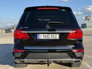Black Mercedes-Benz gl-550 2013 in Vilnius, with an engine capacity of 4.70 L and mileage of 240 thousand km for 17500 €, photo 7 on AUTOMOTO.COM.LV