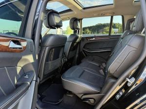Black Mercedes-Benz gl-550 2013 in Vilnius, with an engine capacity of 4.70 L and mileage of 240 thousand km for 17500 €, photo 24 on AUTOMOTO.COM.LV