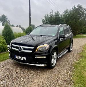 Black Mercedes-Benz gl-550 2013 in Plunge, with an engine capacity of 4.66 L and mileage of 202 thousand km for 12990 €, photo  on AUTOMOTO.COM.LV