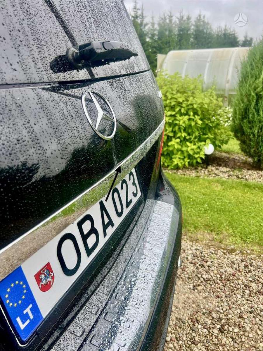 Black Mercedes-Benz gl-550 2013 in Plunge, with an engine capacity of 4.66 L and mileage of 202 thousand km for 12990 €, photo 6 on AUTOMOTO.COM.LV