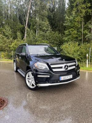 Melns Mercedes-Benz gl-550 2013 Viļņa, ar dzinēja tilpumu 4.70 L un nobraukumu 300 tūkst. km par 9900 €, foto  vietnē AUTOMOTO.COM.LV