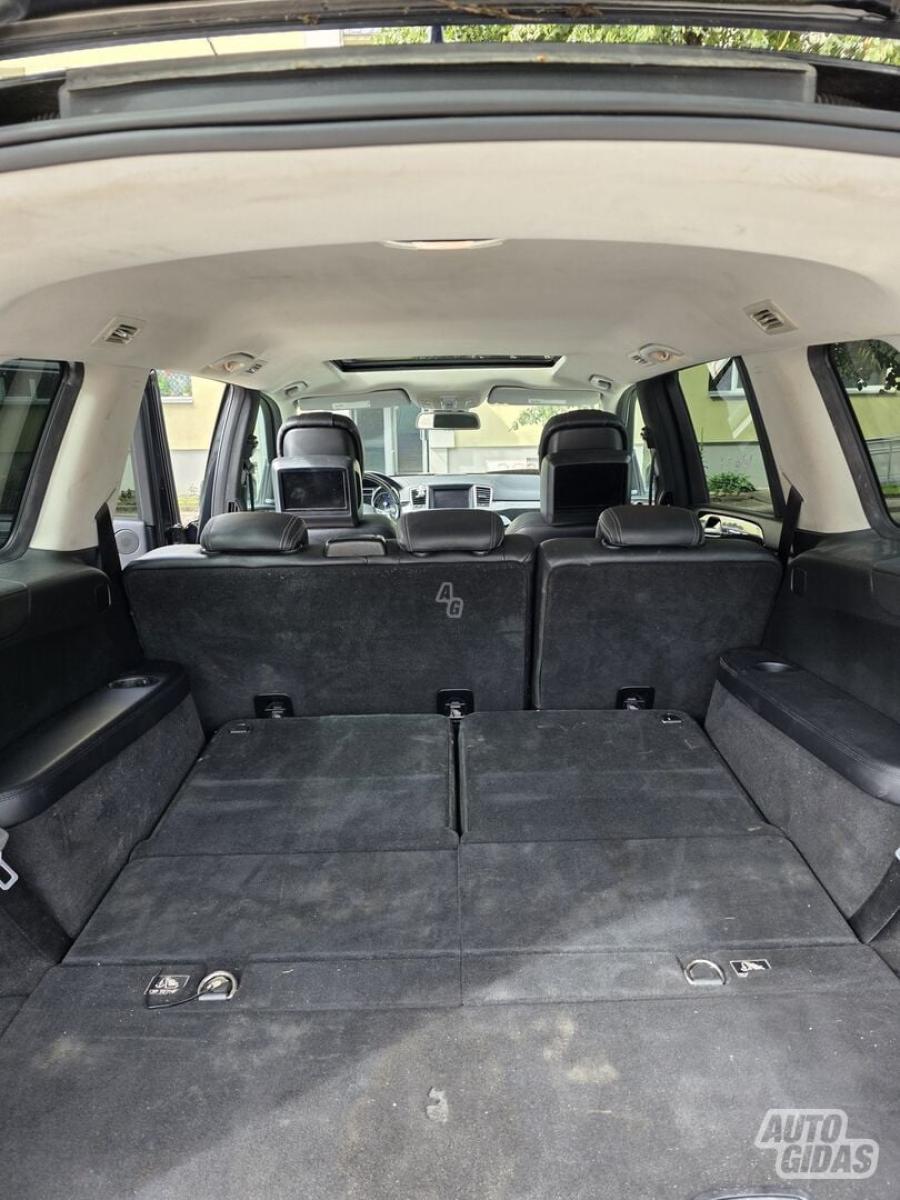 Melns Mercedes-Benz gl-550 2015 Kauņa, ar dzinēja tilpumu 4.70 L un nobraukumu 250 tūkst. km par 15000 €, foto 10 vietnē AUTOMOTO.COM.LV