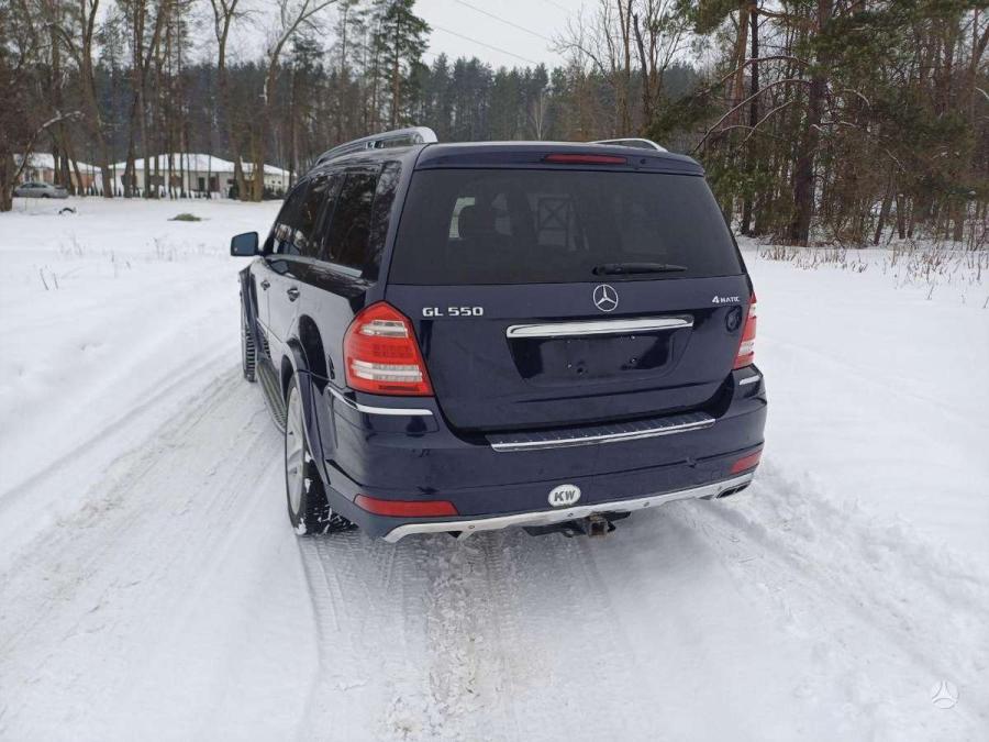 Zils Mercedes-Benz gl-550 2012 Viļņa, ar dzinēja tilpumu 5.50 L un nobraukumu 244 tūkst. km par 6500 €, foto 6 vietnē AUTOMOTO.COM.LV