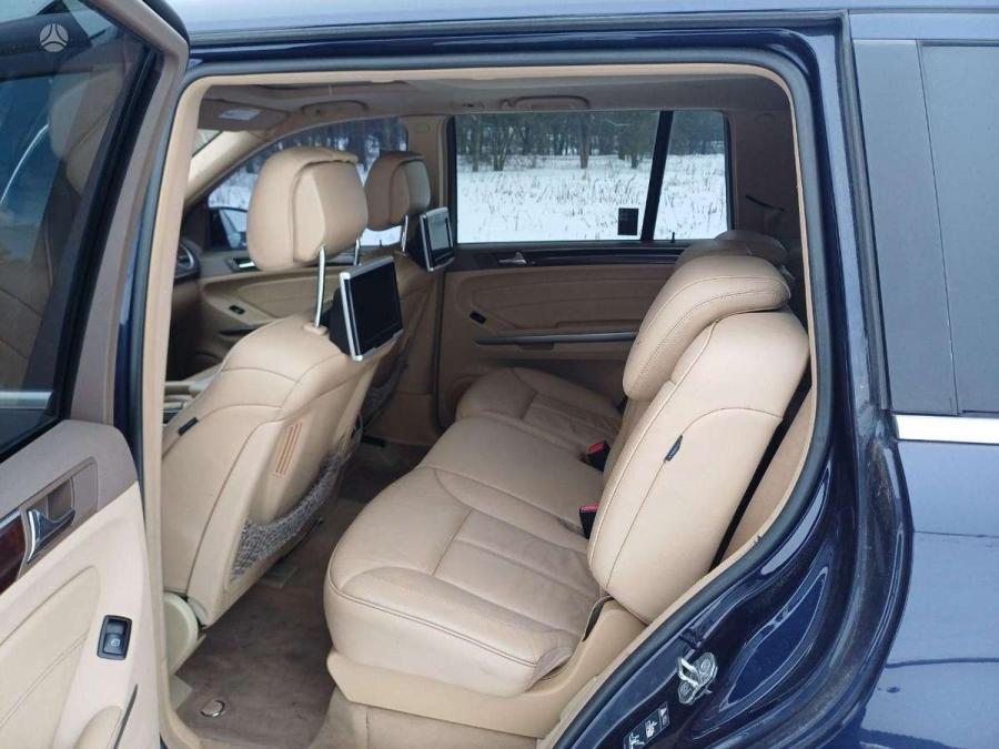 Zils Mercedes-Benz gl-550 2012 Viļņa, ar dzinēja tilpumu 5.50 L un nobraukumu 244 tūkst. km par 6500 €, foto 12 vietnē AUTOMOTO.COM.LV