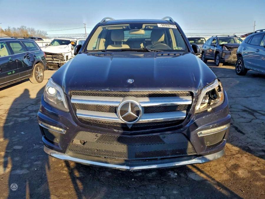 Zils Mercedes-Benz gl-550 2015 Kauņa, ar dzinēja tilpumu 4.70 L un nobraukumu 180 tūkst. km par 14400 €, foto 2 vietnē AUTOMOTO.COM.LV