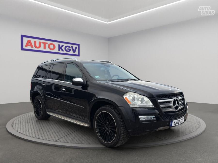 Mercedes-Benz gl-550 2010 in Kaunas, with an engine capacity of 5.50 L and mileage of 311 thousand km for 7499 €, photo 7 on AUTOMOTO.COM.LV