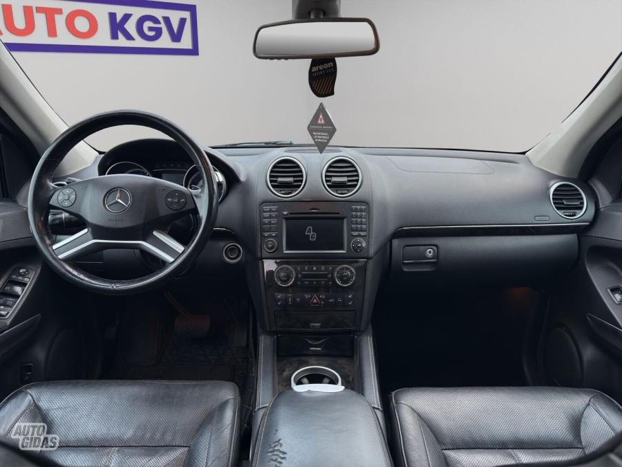 Mercedes-Benz gl-550 2010 in Kaunas, with an engine capacity of 5.50 L and mileage of 311 thousand km for 7499 €, photo 13 on AUTOMOTO.COM.LV