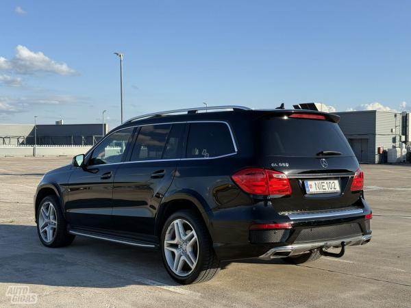 Mercedes-Benz gl-550 2013 in Vilnius, with an engine capacity of 4.70 L and mileage of 240 thousand km for 17500 €, photo 6 on AUTOMOTO.COM.LV