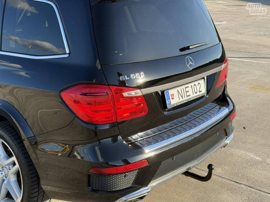 Mercedes-Benz gl-550 2013 Viļņa, ar dzinēja tilpumu 4.70 L un nobraukumu 240 tūkst. km par 17500 €, foto 13 vietnē AUTOMOTO.COM.LV