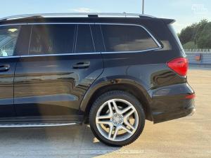 Mercedes-Benz gl-550 2013 Viļņa, ar dzinēja tilpumu 4.70 L un nobraukumu 240 tūkst. km par 17500 €, foto 15 vietnē AUTOMOTO.COM.LV