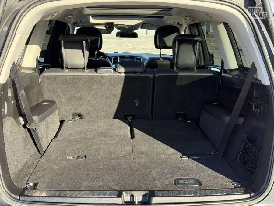 Mercedes-Benz gl-550 2013 Viļņa, ar dzinēja tilpumu 4.70 L un nobraukumu 240 tūkst. km par 17500 €, foto 18 vietnē AUTOMOTO.COM.LV