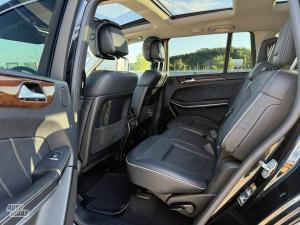 Mercedes-Benz gl-550 2013 Viļņa, ar dzinēja tilpumu 4.70 L un nobraukumu 240 tūkst. km par 17500 €, foto 19 vietnē AUTOMOTO.COM.LV