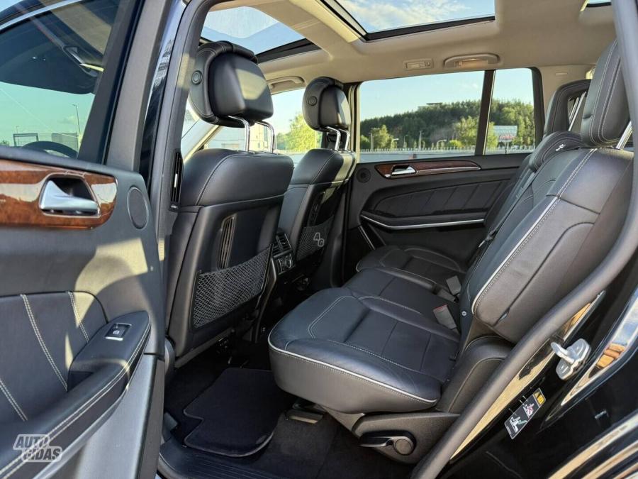 Mercedes-Benz gl-550 2013 Viļņa, ar dzinēja tilpumu 4.70 L un nobraukumu 240 tūkst. km par 17500 €, foto 19 vietnē AUTOMOTO.COM.LV