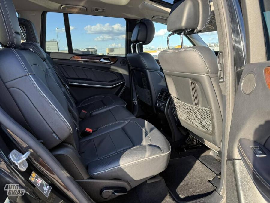 Mercedes-Benz gl-550 2013 Viļņa, ar dzinēja tilpumu 4.70 L un nobraukumu 240 tūkst. km par 17500 €, foto 20 vietnē AUTOMOTO.COM.LV