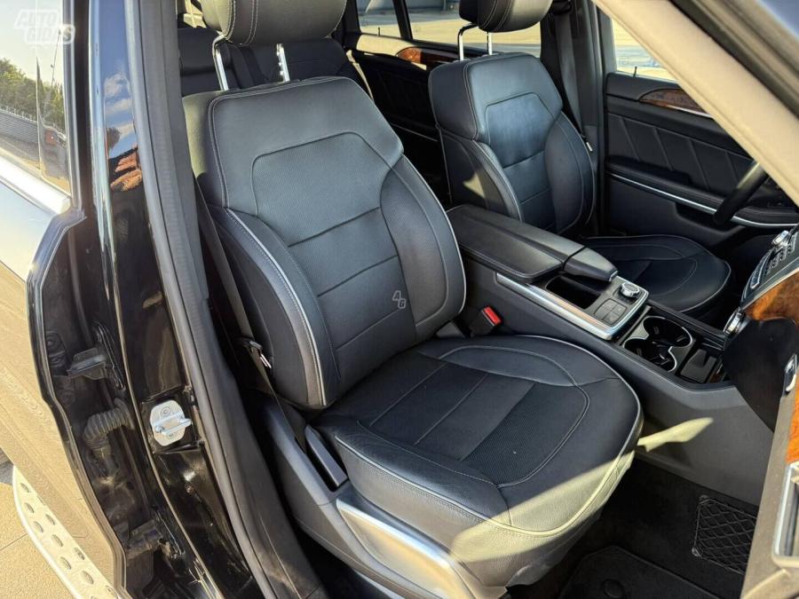 Mercedes-Benz gl-550 2013 Viļņa, ar dzinēja tilpumu 4.70 L un nobraukumu 240 tūkst. km par 17500 €, foto 22 vietnē AUTOMOTO.COM.LV