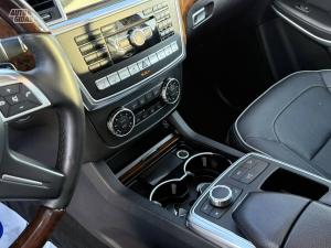 Mercedes-Benz gl-550 2013 Viļņa, ar dzinēja tilpumu 4.70 L un nobraukumu 240 tūkst. km par 17500 €, foto 24 vietnē AUTOMOTO.COM.LV