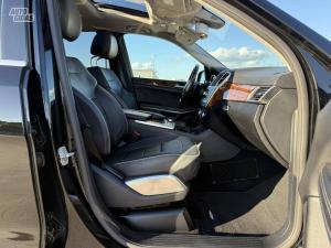 Mercedes-Benz gl-550 2013 Viļņa, ar dzinēja tilpumu 4.70 L un nobraukumu 240 tūkst. km par 17500 €, foto 29 vietnē AUTOMOTO.COM.LV