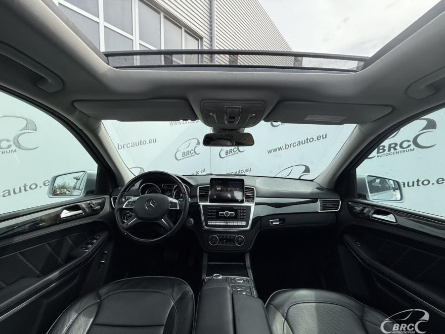 Mercedes-Benz gl-550 2014 in Klaipeda, with an engine capacity of 4.66 L and mileage of 58 thousand km for 26500 €, photo 4 on AUTOMOTO.COM.LV