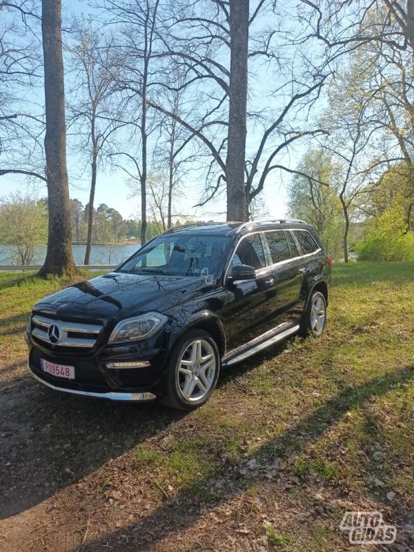 Mercedes-Benz gl-550 2015 in Vilnius, with an engine capacity of 4.70 L and mileage of 190 thousand km for 15850 €, photo 1 on AUTOMOTO.COM.LV