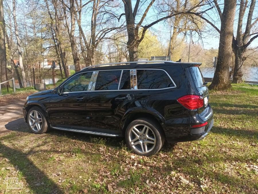 Мерседес ГЛ 550 2015 в Вильнюс, объемом двигателя 4.70 л и пробегом 190 тыс. км за 15850 €, фото 10 на AUTOMOTO.COM.LV