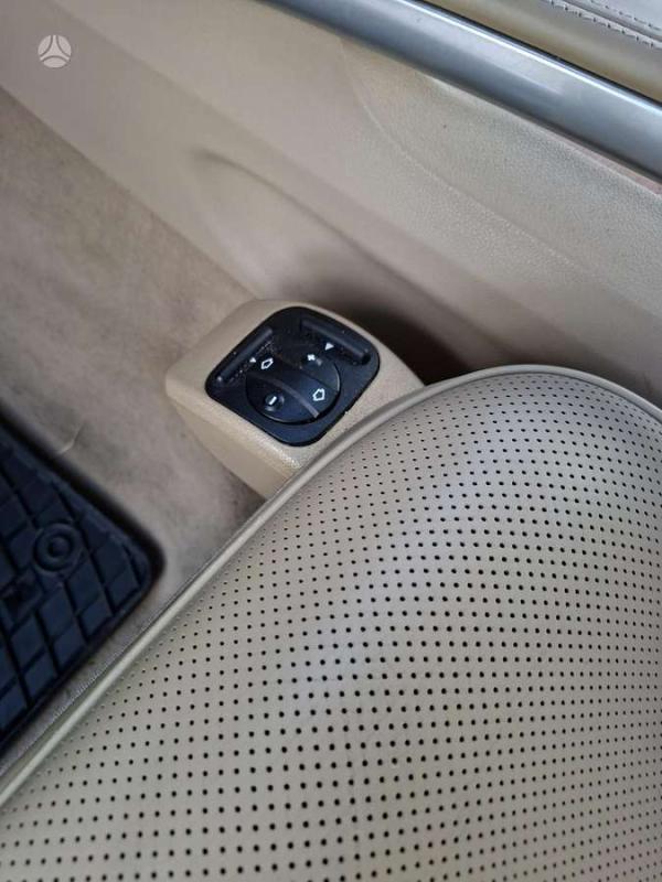 Grey Mercedes-Benz gl-550 2011 in Jonava, with an engine capacity of 5.50 L and mileage of 136 thousand km for 12900 €, photo 10 on AUTOMOTO.COM.LV