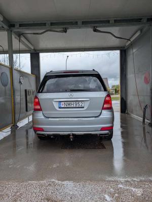 Pelēks Mercedes-Benz gl-550 2012 Šauļi, ar dzinēja tilpumu 5.50 L un nobraukumu 335 tūkst. km par 10500 €, foto 7 vietnē AUTOMOTO.COM.LV